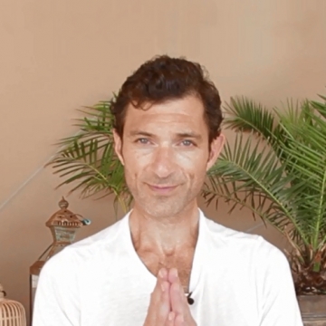 Online yoga volg je thuis met Yogatv - meer dan 300 online lessen