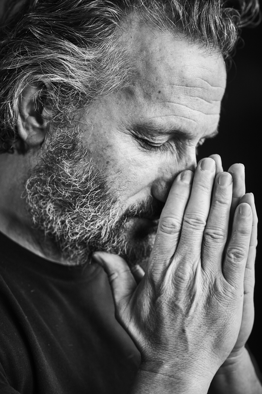 Marcel Musters: 'Yoga leert me dat het leven simpel is’ ⋆ Yoga Online