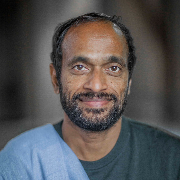 Vijay Gopala ⋆ Yoga Online