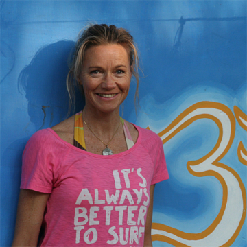 Yoga by Happinez: volg online yogalessen waar en wanneer jij wil